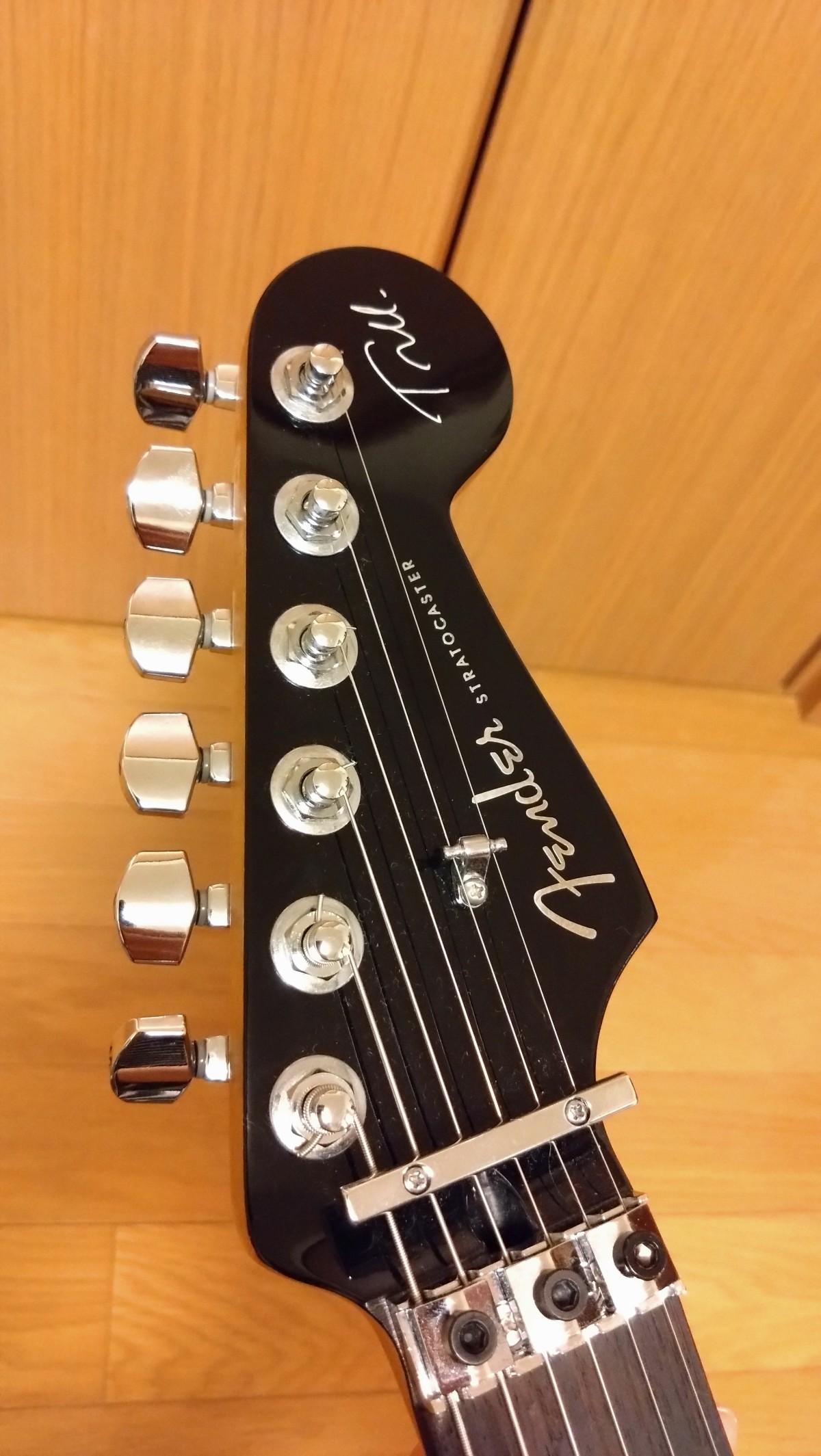 Tom Morello "SOUL POWER" Stratocaster｜SOUNDMART